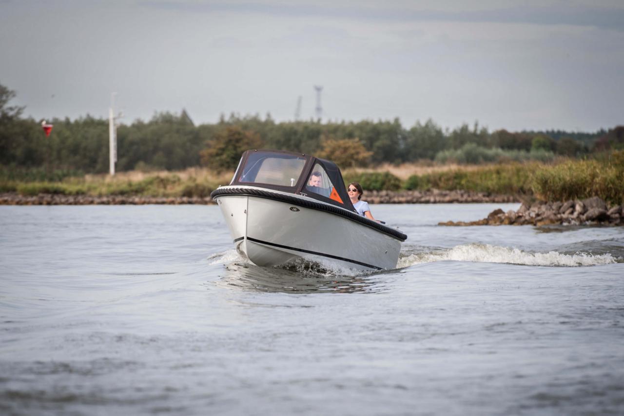 Maxima 490 - For Sale from Marine Tech, Norfolk Broads